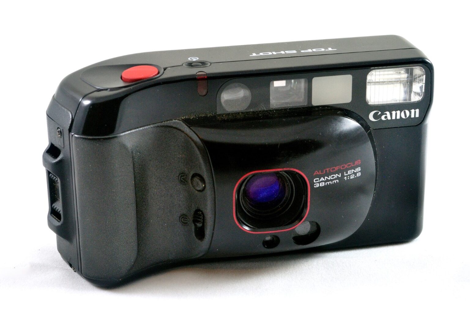 Zooming Into Canon’s Sure Shot 105: Features & Specs – 35milly